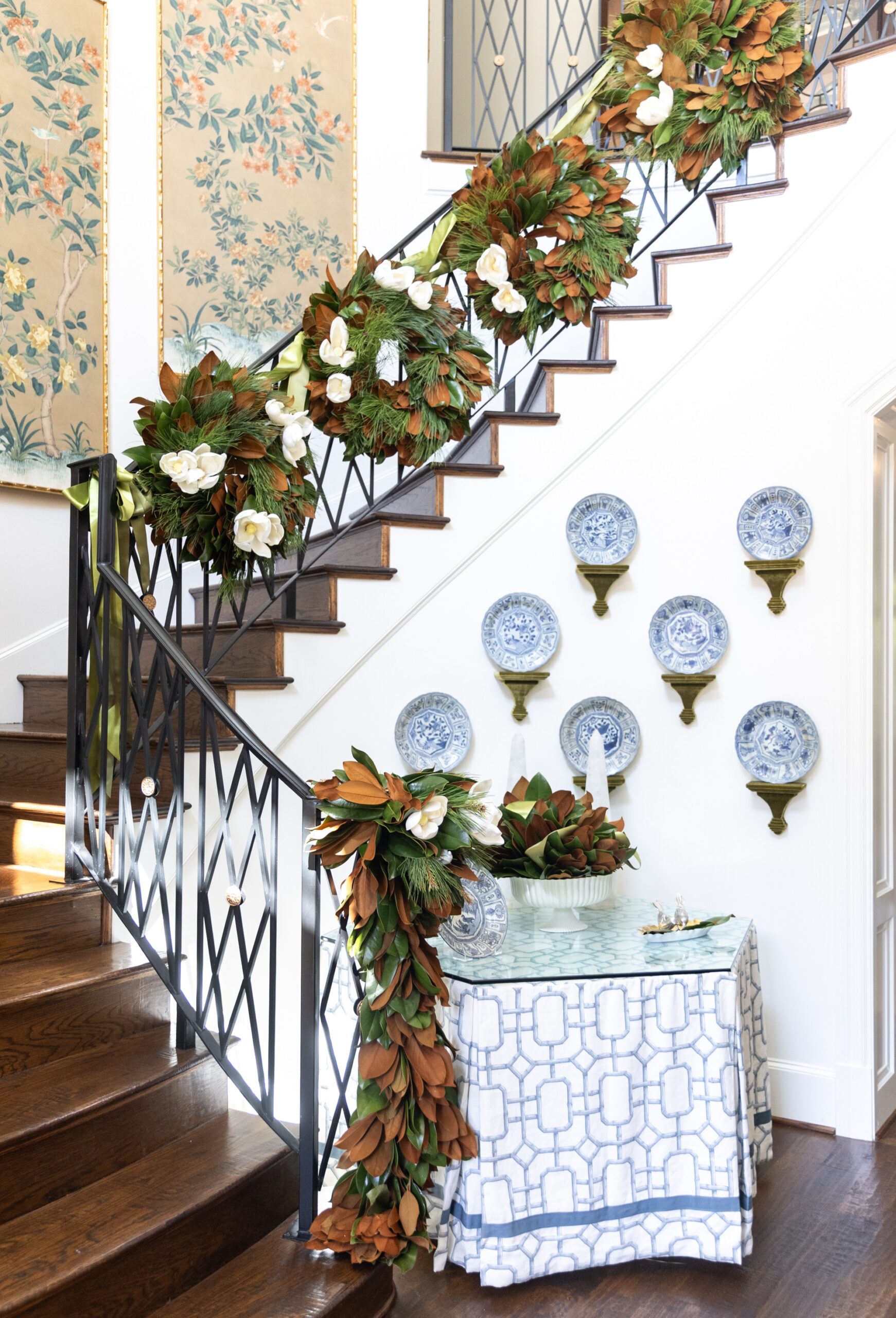The Dove Wreath - Three Large & Three Small Flowers — Weston Farms